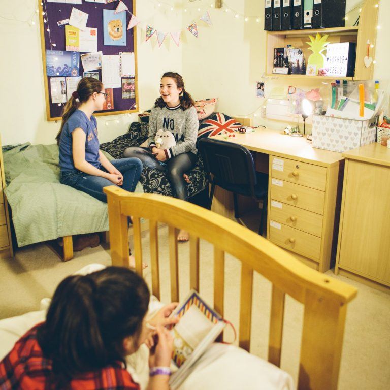 Burgess Hill Girls | Evelyn Crowned UK’s Number One U13 Pole Vaulter ...