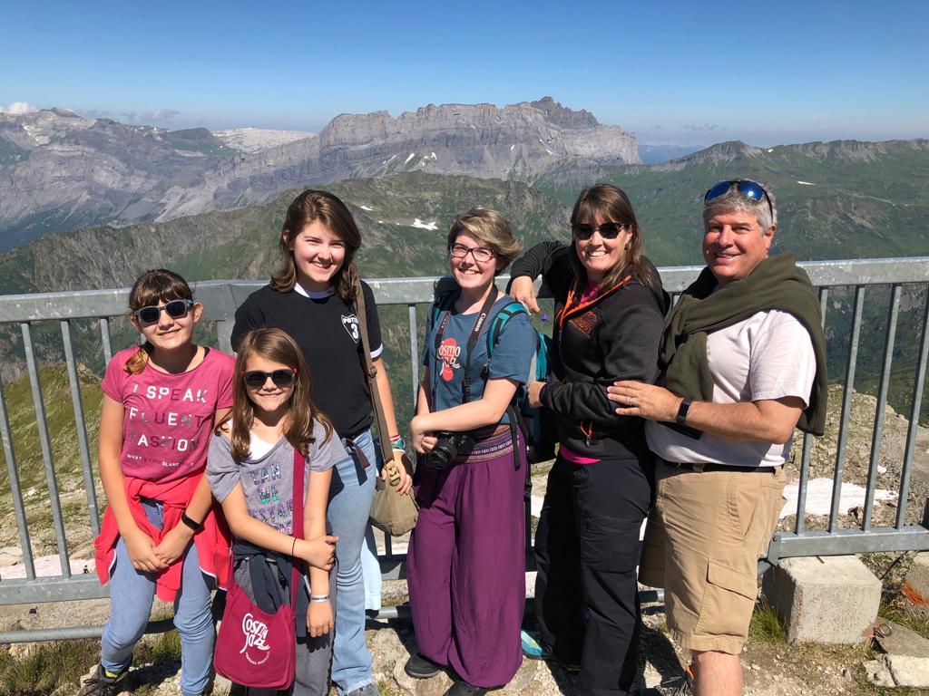 Bold Mums – Burgess Hill Girls